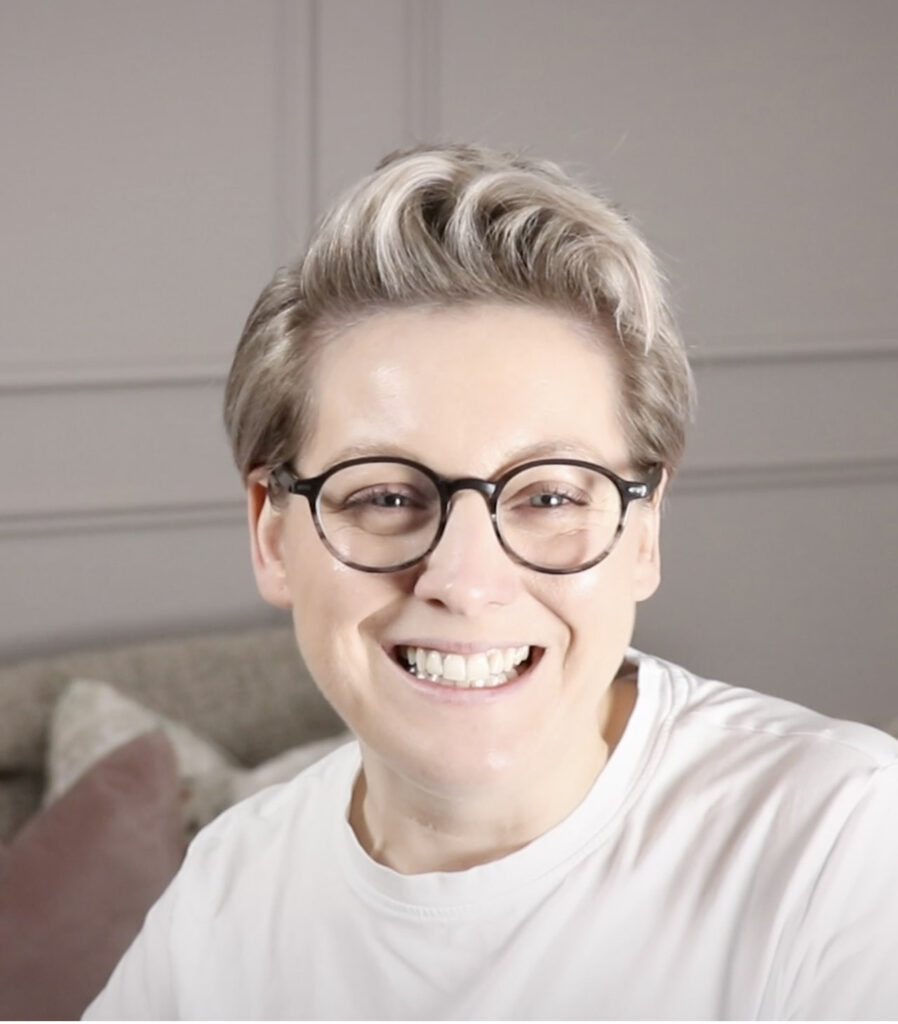 UK Online Business Coach Lisa Bean | Sales, Marketing, Mindset